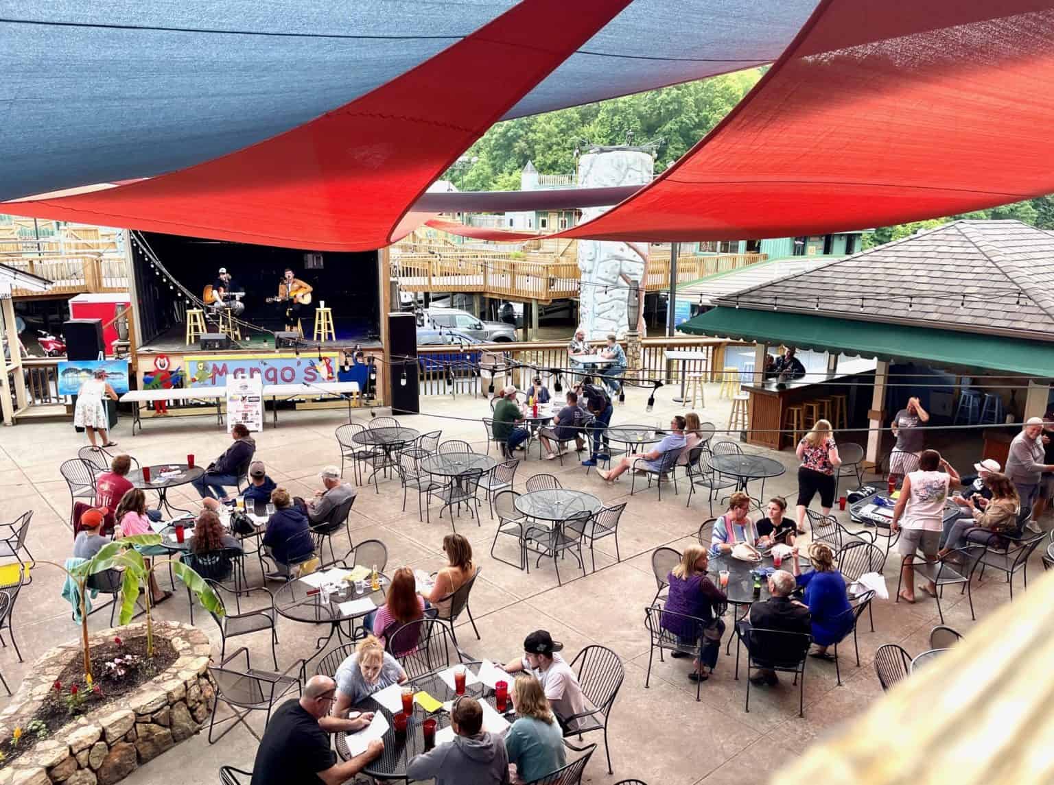 22 Smith Mountain Lake Restaurants to Try by Boat [2025] - Smith ...