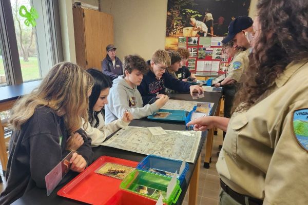 SMLA Lake Days Provide Hands-On Learning for Students - Smith Mountain Lake Insiders' Guide 2025